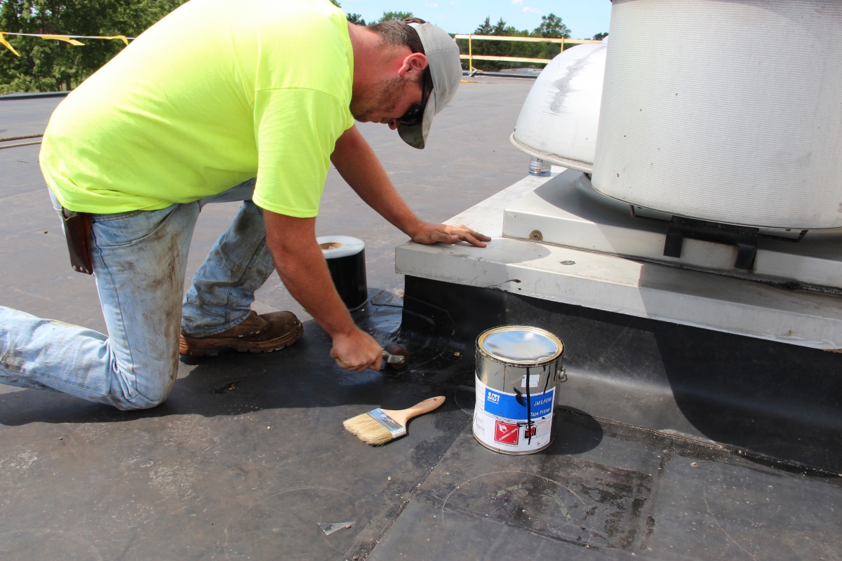 Commercial Roof Maintenance | Commercial Roof Maintenance Services